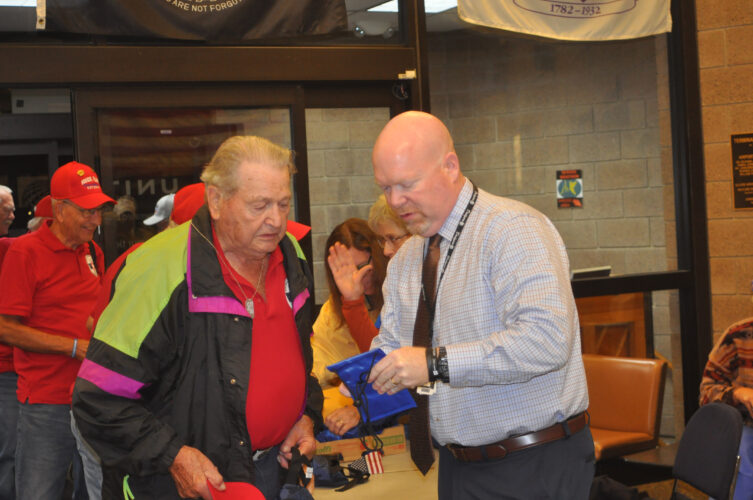 Veterans soar on flight of honor; former service members head to D.C ...